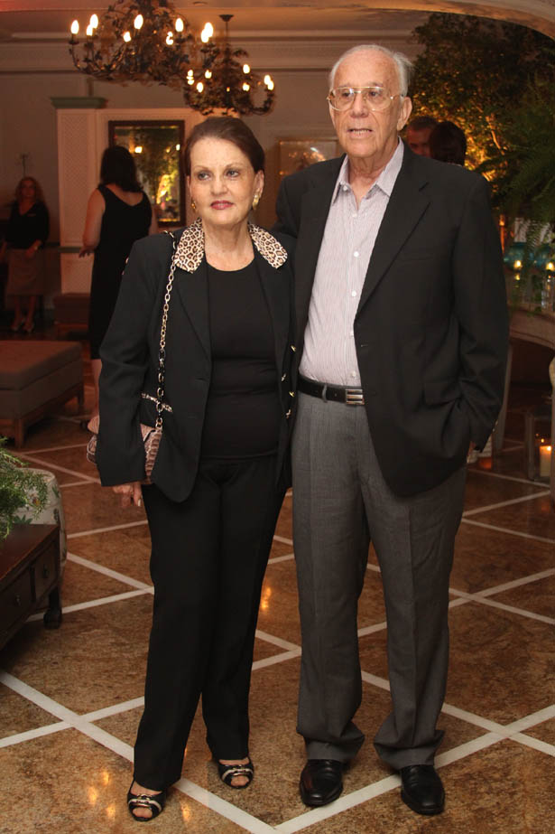 Novo menu na Pérgula, nova baronesa no high… | Hildegard Angel