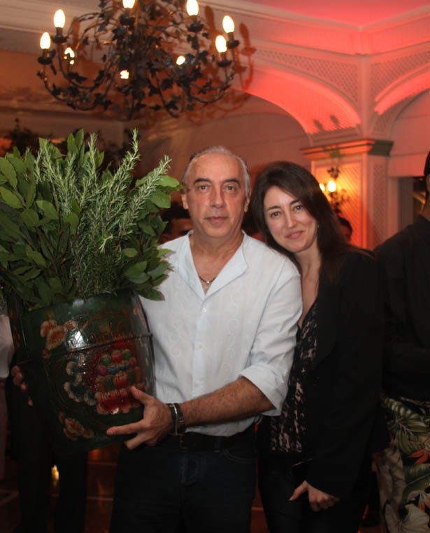 Novo menu na Pérgula, nova baronesa no high… | Hildegard Angel